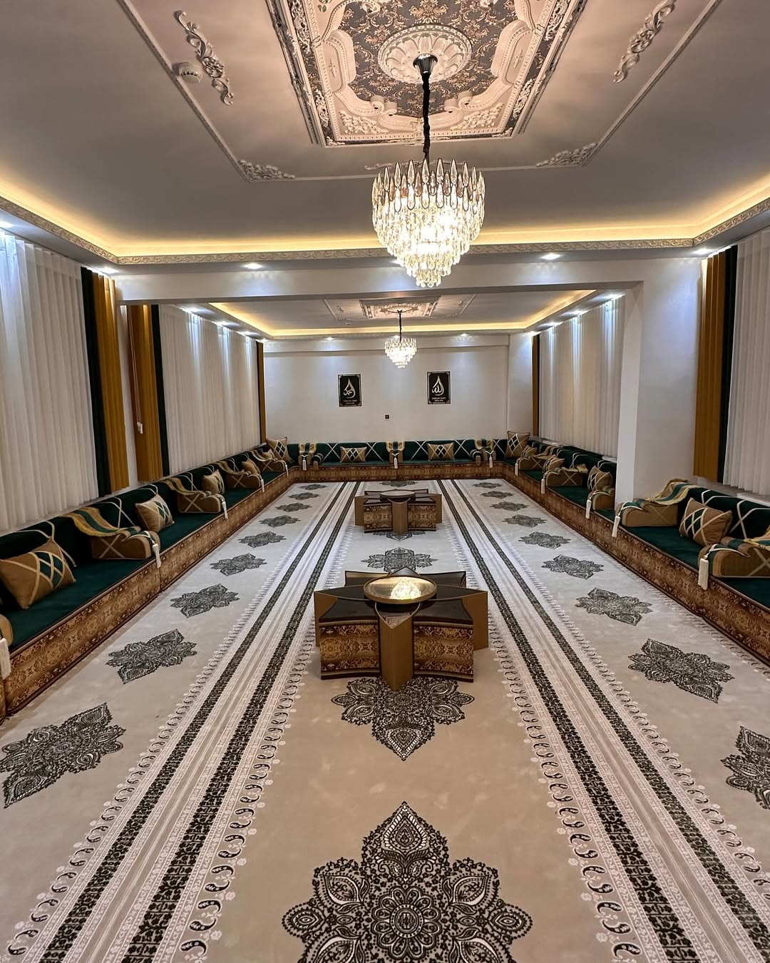 Arabic Majlis Jalsa, Wooden Bench Sofa Sets, Arabic Furniture for Rest